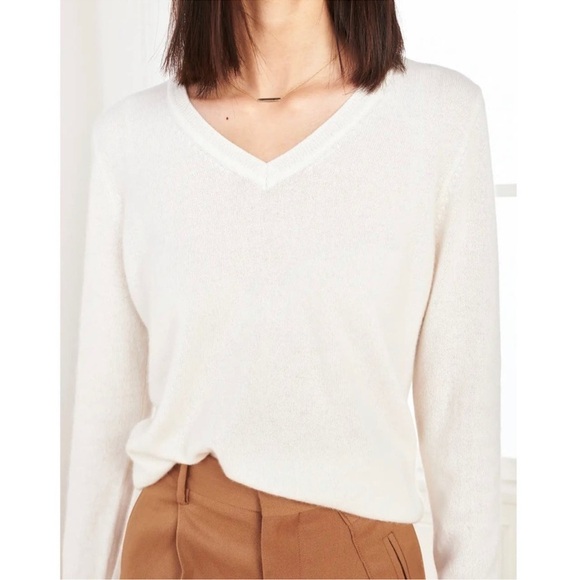 Quince | Sweaters | Quince 0 Mongolian Cashmere Vneck Sweater Large Nwt ...